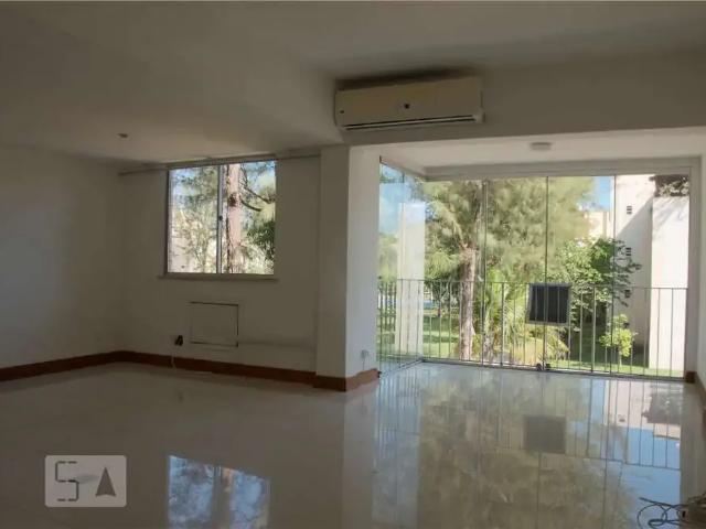 Apartamento para Locação em Rio de Janeiro/RJ Barra da Tijuca 2 Quartos