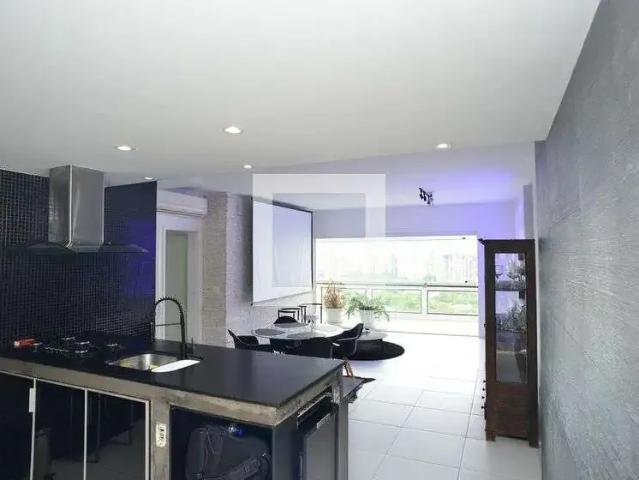 Apartamento para Locação em Rio de Janeiro/RJ Barra da Tijuca 2 Quartos