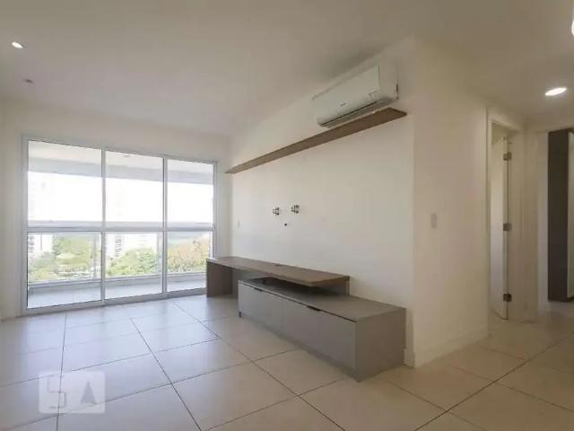 Apartamento para Locação em Rio de Janeiro/RJ Barra da Tijuca 2 Quartos