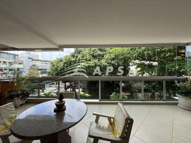 Apartamento para Locação em Rio de Janeiro/RJ Barra da Tijuca 3 Quartos