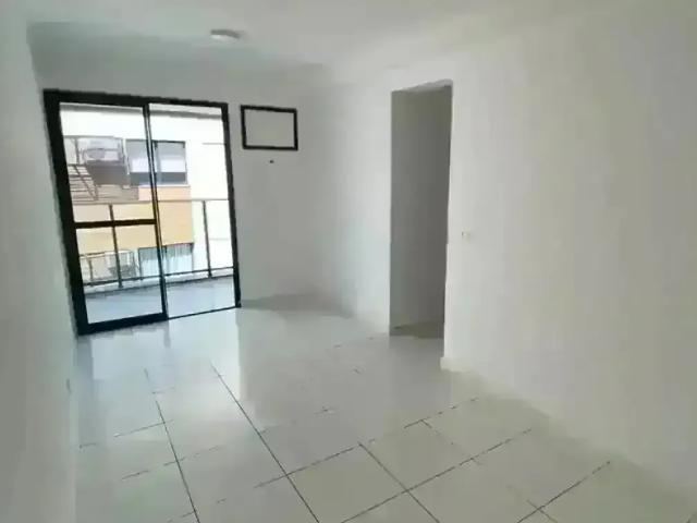Apartamento para Locação em Rio de Janeiro/RJ Campo Grande 3 Quartos