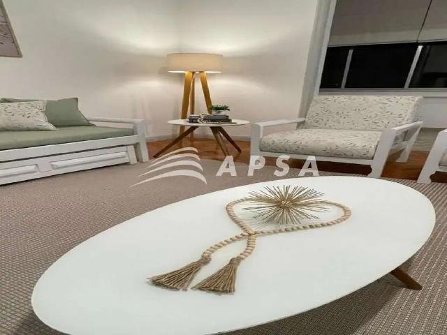 Apartamento para Locação em Rio de Janeiro/RJ Copacabana 3 Quartos