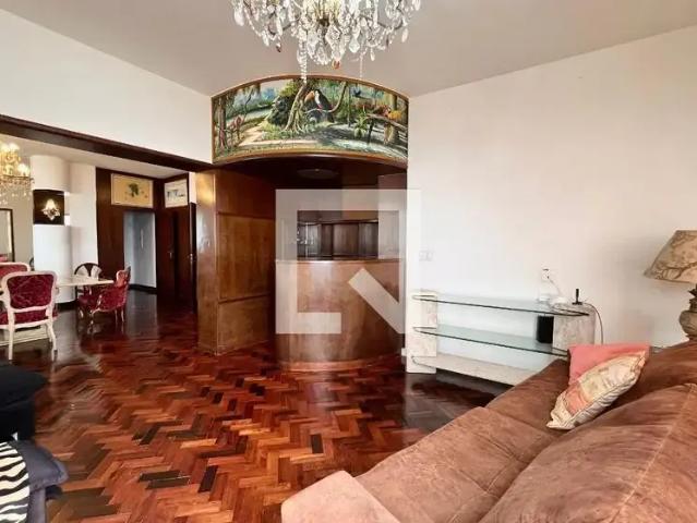 Apartamento para Locação em Rio de Janeiro/RJ Copacabana 3 Quartos