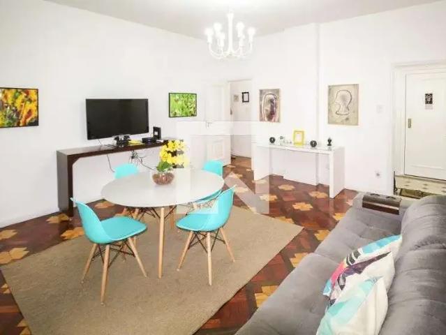 Apartamento para Locação em Rio de Janeiro/RJ Copacabana 3 Quartos