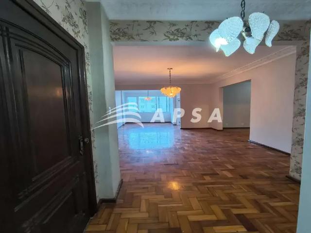 Apartamento para Locação em Rio de Janeiro/RJ Copacabana 2 Quartos