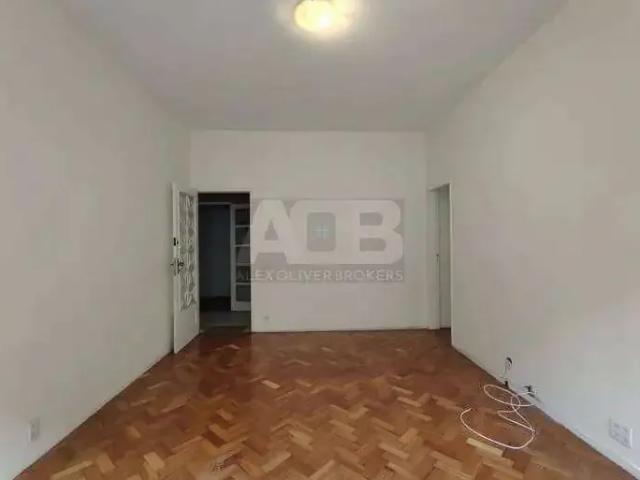 Apartamento para Locação em Rio de Janeiro/RJ Copacabana 2 Quartos