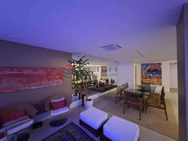 Apartamento para Locação em Rio de Janeiro/RJ Flamengo 4 Quartos