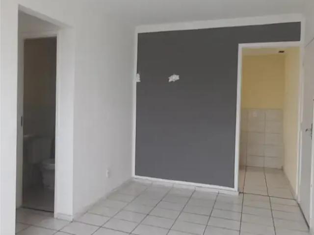Apartamento para Locação em Rio de Janeiro/RJ Inhoaíba 2 Quartos