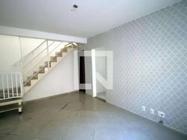Apartamento para Locação em Rio de Janeiro/RJ Irajá 2 Quartos