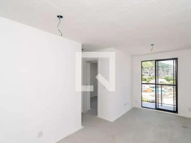Apartamento para Locação em Rio de Janeiro/RJ Irajá 2 Quartos