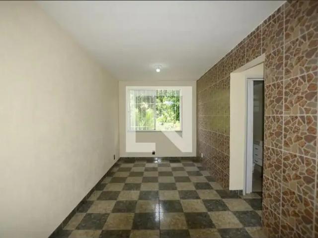 Apartamento para Locação em Rio de Janeiro/RJ Irajá 2 Quartos