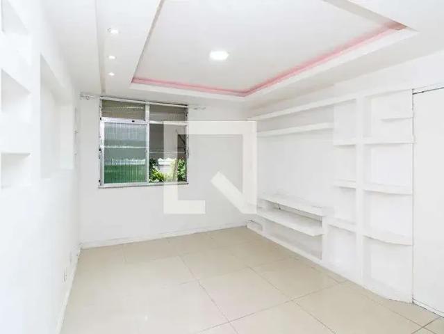 Apartamento para Locação em Rio de Janeiro/RJ Irajá 2 Quartos