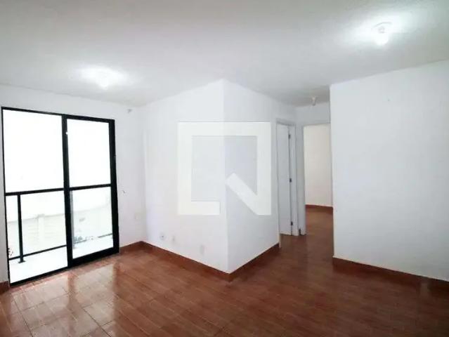 Apartamento para Locação em Rio de Janeiro/RJ Irajá 2 Quartos