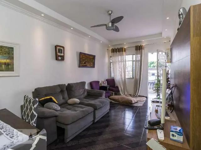 Apartamento para Locação em Rio de Janeiro/RJ Irajá 2 Quartos