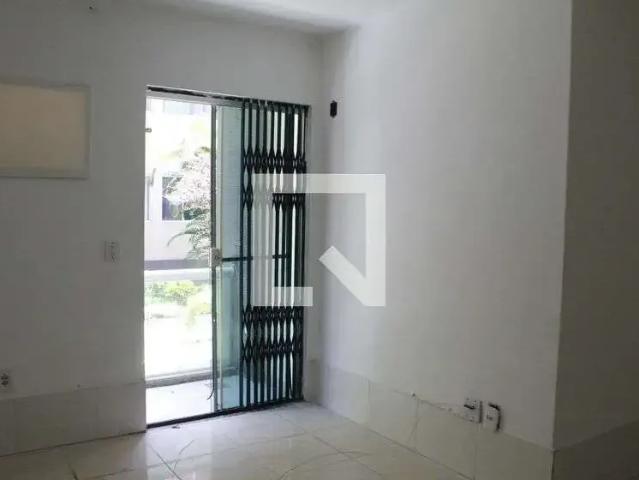 Apartamento para Locação em Rio de Janeiro/RJ Jacarepaguá 2 Quartos