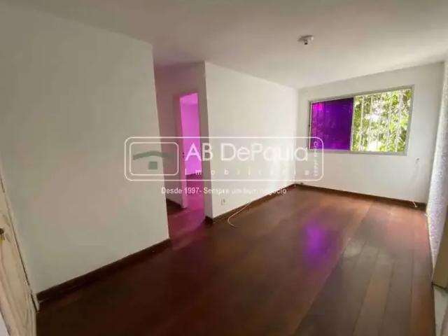 Apartamento para Locação em Rio de Janeiro/RJ Jardim Sulacap 2 Quartos