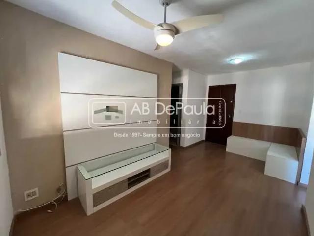Apartamento para Locação em Rio de Janeiro/RJ Jardim Sulacap 2 Quartos