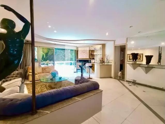 Apartamento para Locação em Rio de Janeiro/RJ Leblon 4 Quartos