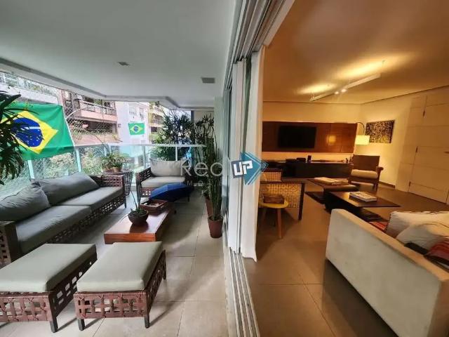 Apartamento para Locação em Rio de Janeiro/RJ Leblon 4 Quartos
