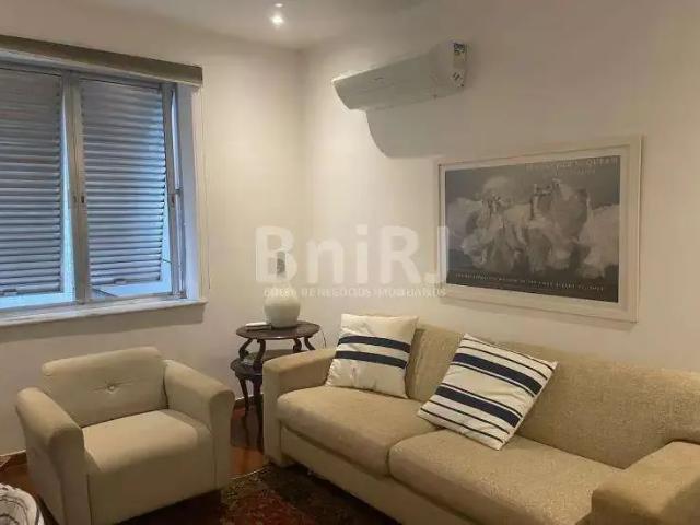 Apartamento para Locação em Rio de Janeiro/RJ Leblon 2 Quartos