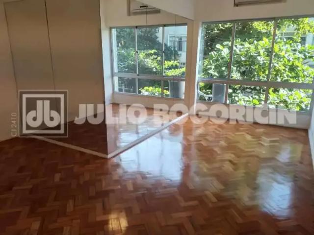 Apartamento para Locação em Rio de Janeiro/RJ Leblon 3 Quartos