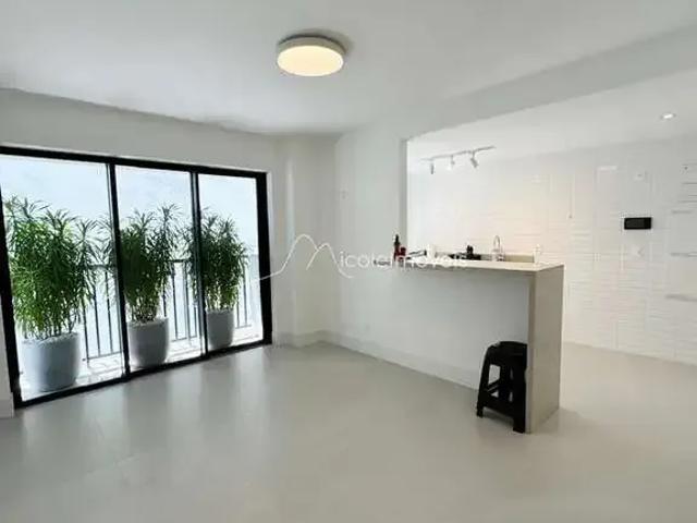 Apartamento para Locação em Rio de Janeiro/RJ Leblon 3 Quartos