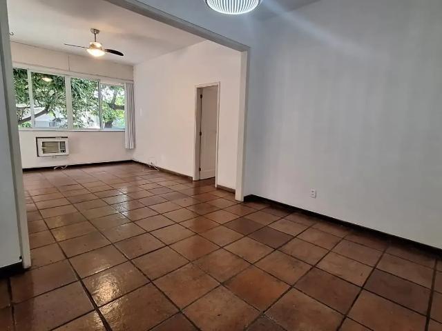 Apartamento para Locação em Rio de Janeiro/RJ Leblon 3 Quartos