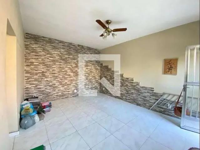 Apartamento para Locação em Rio de Janeiro/RJ Pilares 2 Quartos