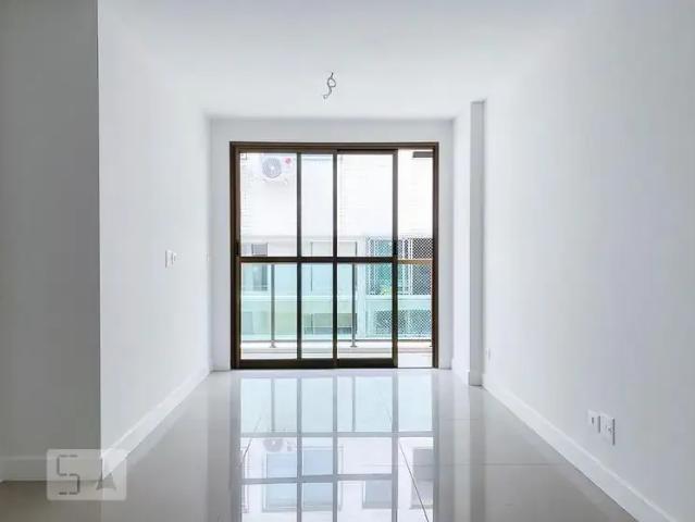 Apartamento para Locação em Rio de Janeiro/RJ Recreio dos Bandeirantes 2 Quartos