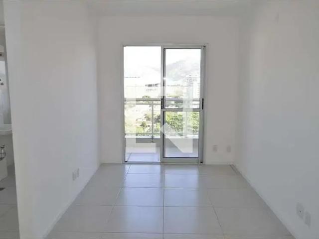 Apartamento para Locação em Rio de Janeiro/RJ Todos os Santos 2 Quartos