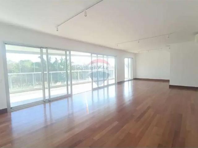 Apartamento para Locação em Ribeirão Preto/SP Vila do Golf 4 Quartos