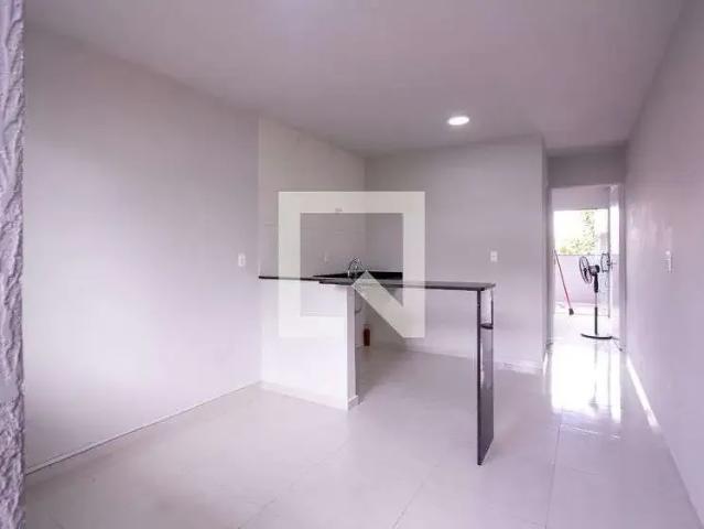 Apartamento para Locação em São Gonçalo/RJ Vila Três 1 Quartos