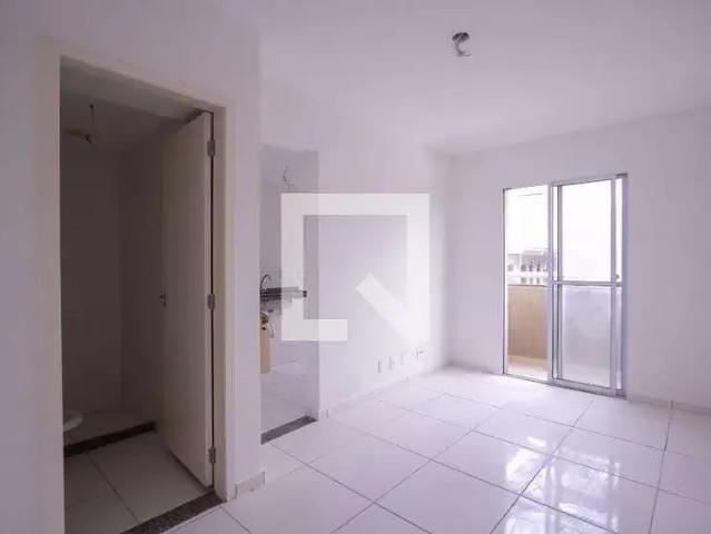 Apartamento para Locação em São Gonçalo/RJ Vila Três 2 Quartos