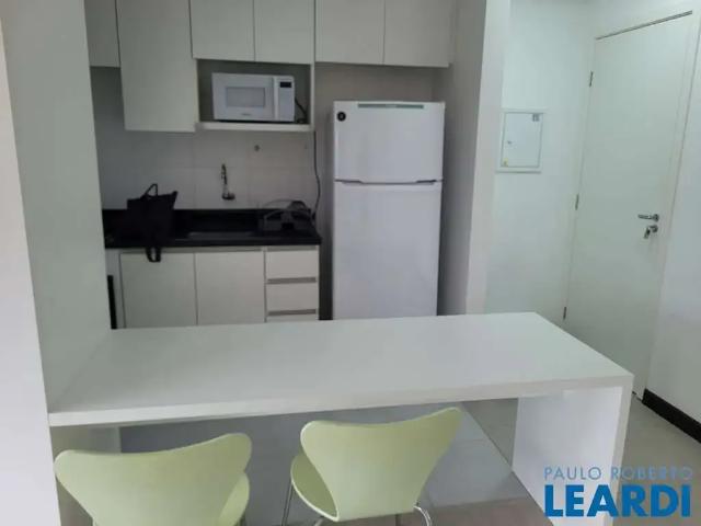 Apartamento para Locação em São José dos Campos/SP Condomínio Centro Empresarial Taquari 1 Quartos