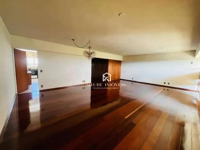 Apartamento para Locação em São José dos Campos/SP Centro 4 Quartos