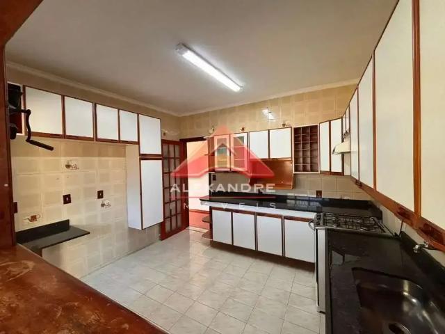 Apartamento para Locação em São José dos Campos/SP Jardim Ismênia 3 Quartos