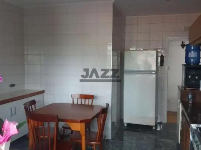 Apartamento para Locação em São José dos Campos/SP Jardim São Dimas 3 Quartos