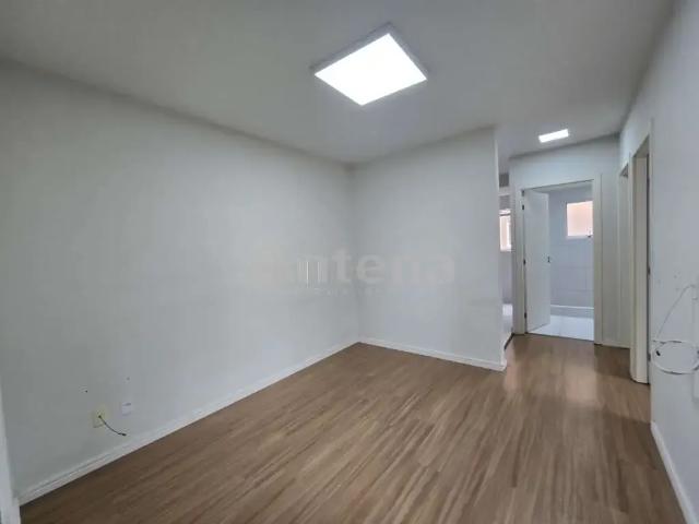 Apartamento para Locação em São José dos Pinhais/PR Campo Largo da Roseira 2 Quartos
