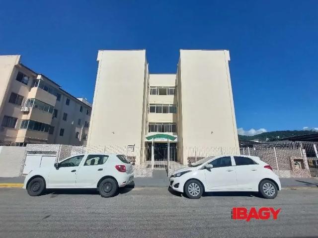 Apartamento para Locação em São José/SC Nossa Senhora do Rosário 2 Quartos