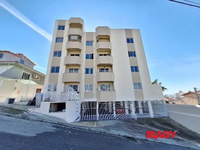 Apartamento para Locação em São José/SC Praia Comprida 2 Quartos