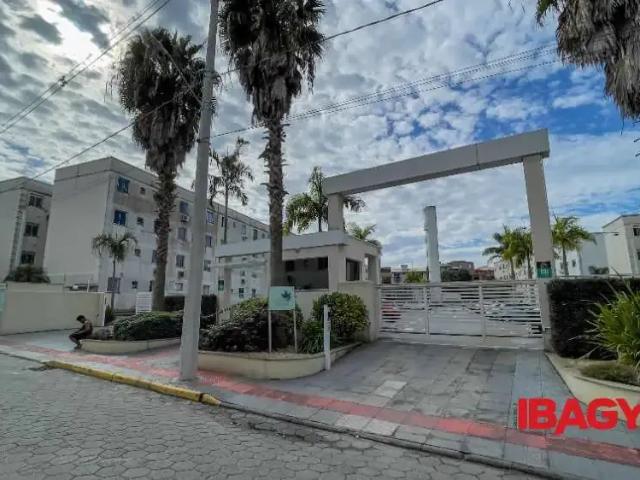 Apartamento para Locação em São José/SC Roçado 2 Quartos