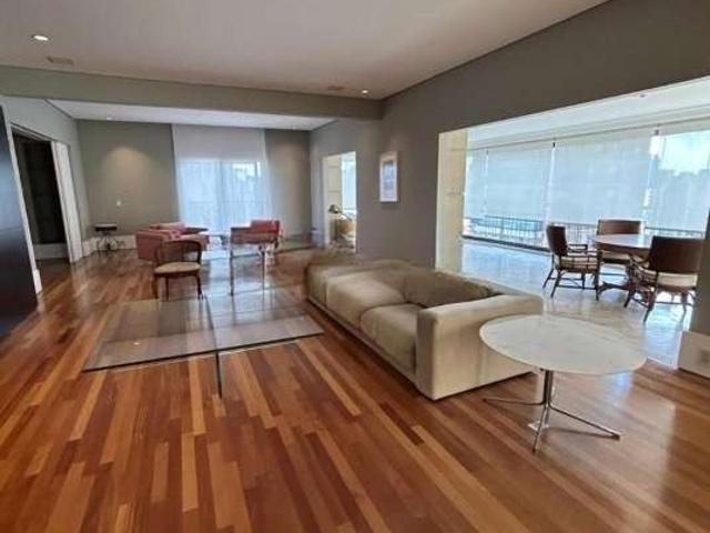 Apartamento para Locação em São Paulo/SP Vila Nova Conceição 4 Quartos