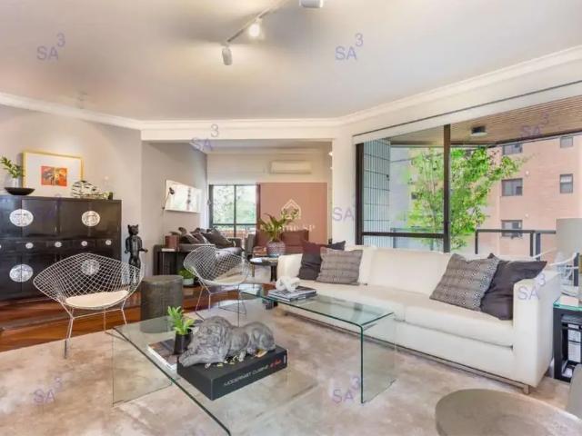 Apartamento para Locação em São Paulo/SP Vila Nova Conceição 4 Quartos