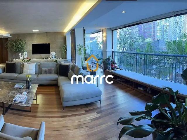 Apartamento para Locação em São Paulo/SP Vila Nova Conceição 4 Quartos