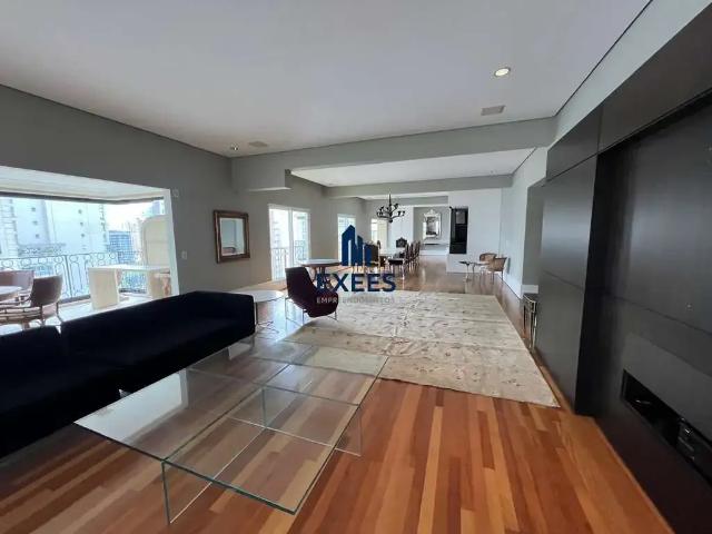 Apartamento para Locação em São Paulo/SP Vila Nova Conceição 4 Quartos