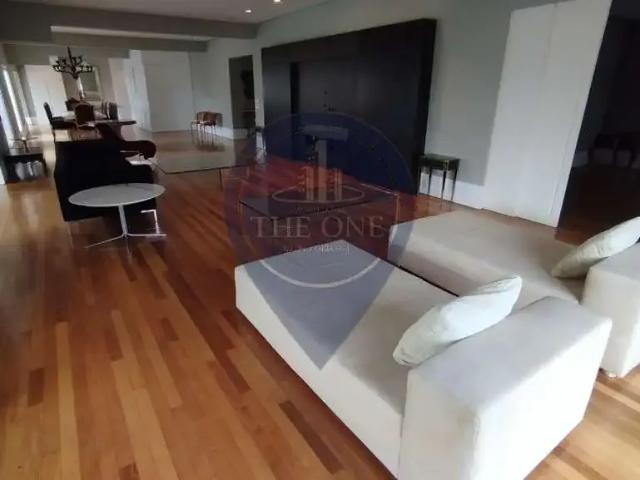 Apartamento para Locação em São Paulo/SP Vila Nova Conceição 5 Quartos