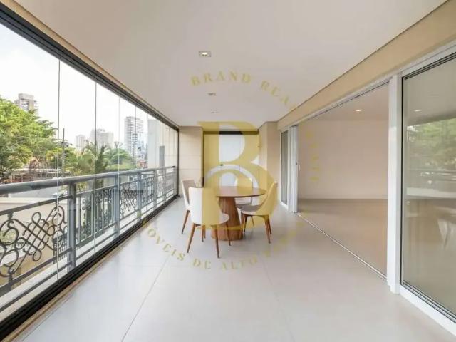 Apartamento para Locação em São Paulo/SP Vila Olímpia 4 Quartos