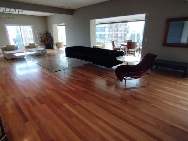 Apartamento para Locação em São Paulo/SP Vila Olímpia 5 Quartos