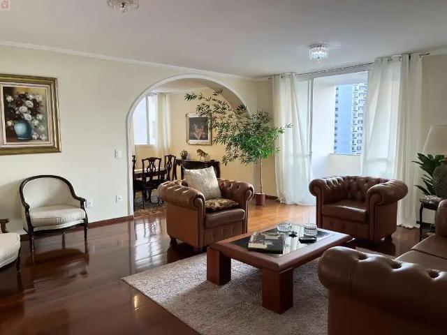 Apartamento para Locação em São Paulo/SP Vila Andrade 4 Quartos