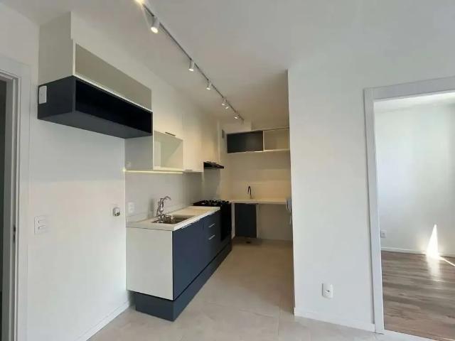 Apartamento para Locação em São Paulo/SP Vila Gomes 2 Quartos